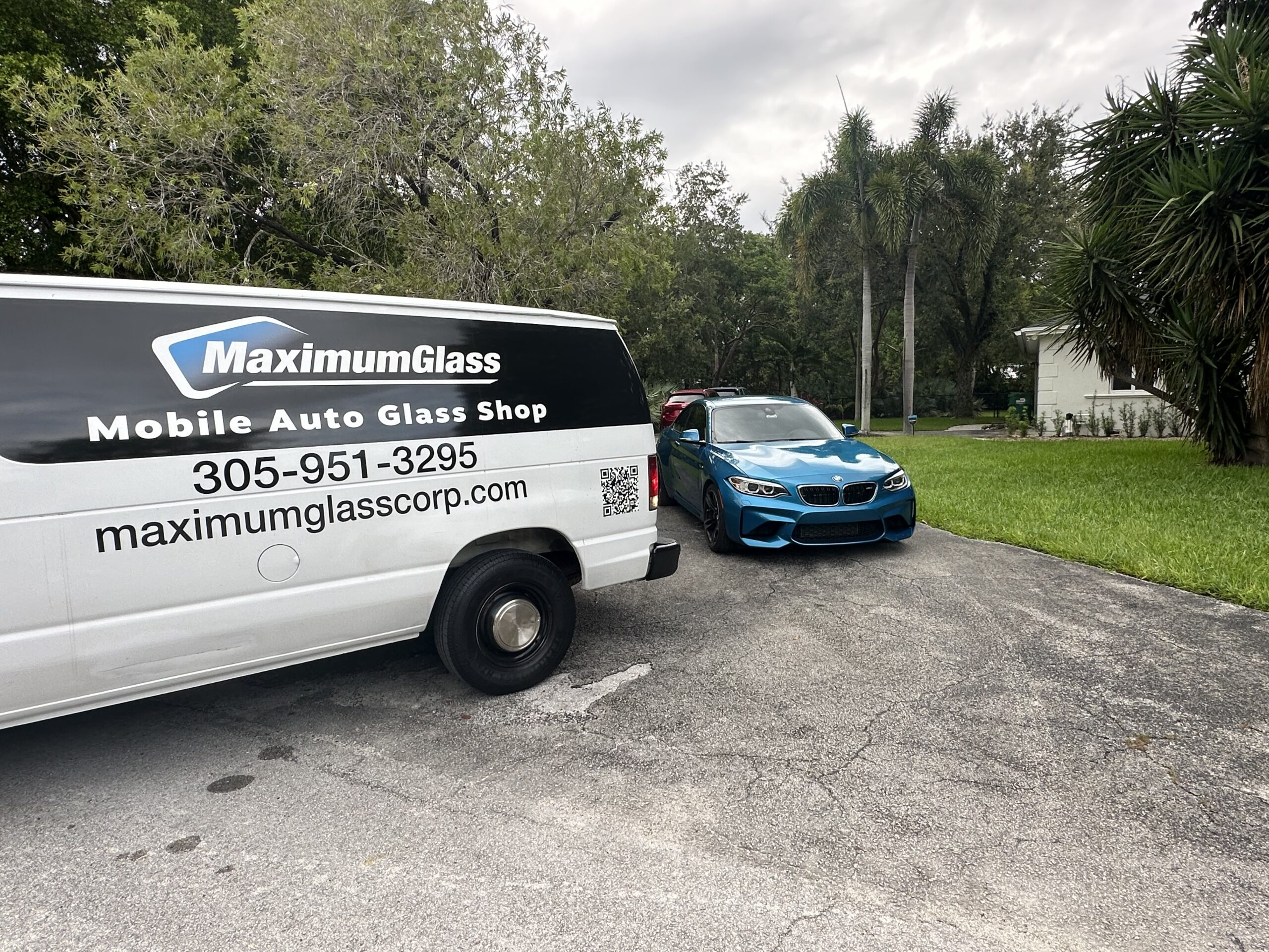 Auto Glass Repair Services | Mobile Glass Repair Near Me