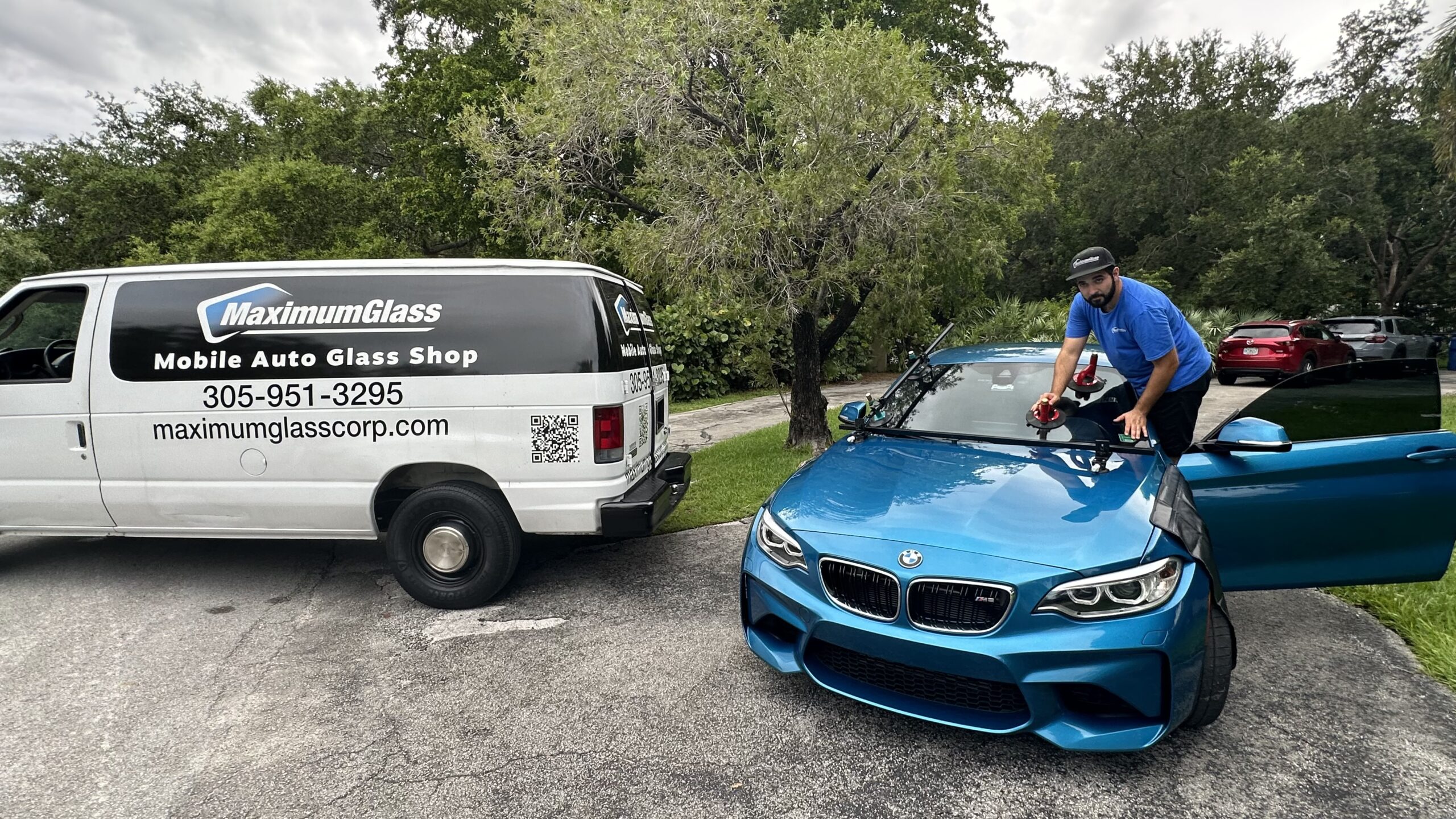 Auto Glass Repair Services | Mobile Glass Repair Near Me